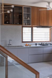 This Simple Home Interior Design Seamlessly Connects Indoors And ...