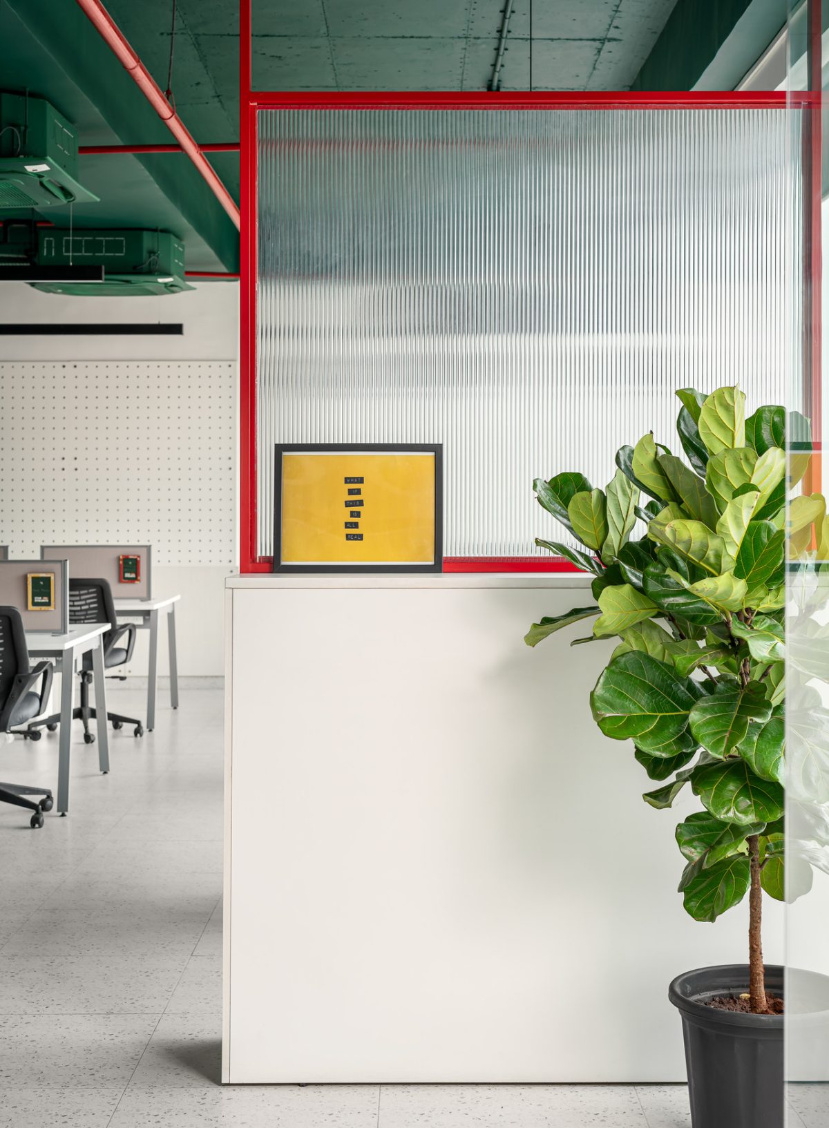 Stars n Stripes' Simple Office Design Makes a Statement Without ...