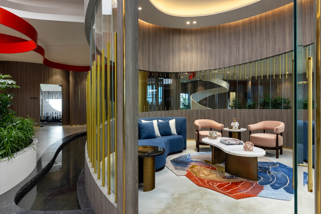 Spatial Experience and Innovation Come Alive in This Luxury Commercial ...