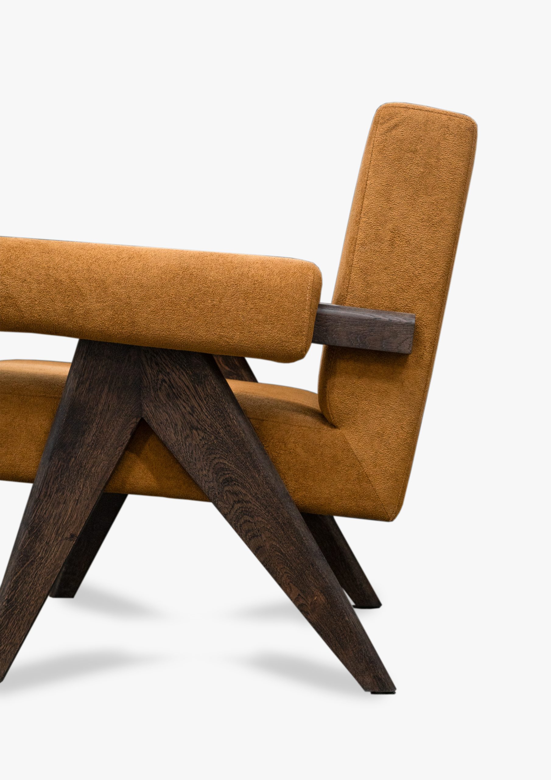 Maanavi Homes: Redefining Living Room Furniture Design