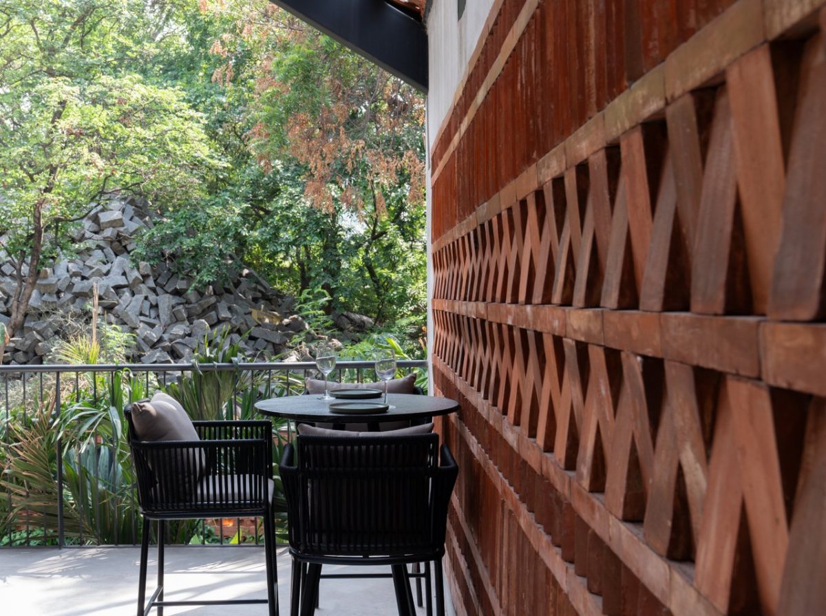 Vernacular Construction Serves As A Tribute To Older Ways Of Life at ...