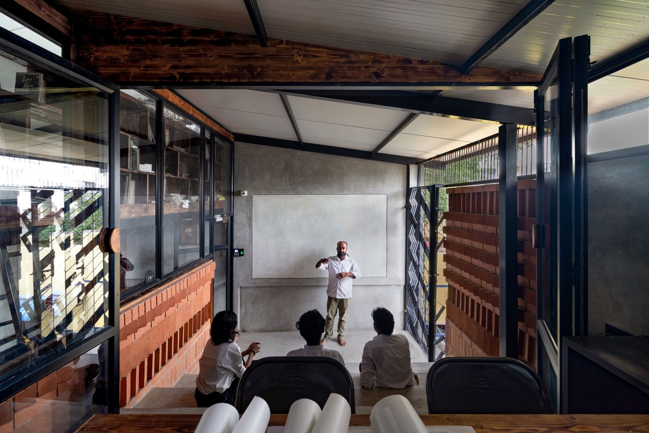 Chennai Home Design DNA Brutalist: Raw Elegance Meets Urban Strength