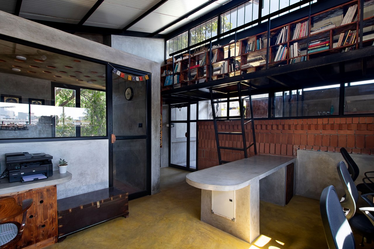 Chennai Home Design DNA Brutalist: Raw Elegance Meets Urban Strength