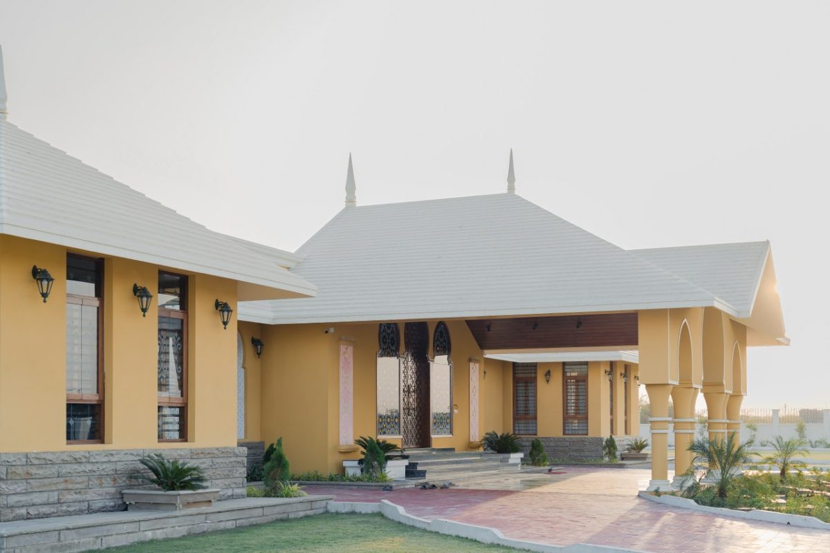 Classical House Design Redefines Luxury in a Sprawling Resort Home ...