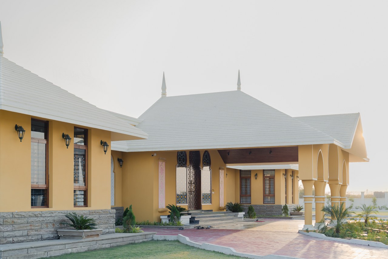 Classical House Design Redefines Luxury in a Sprawling Resort Home ...