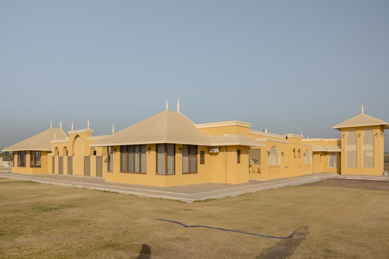 Classical House Design Redefines Luxury in a Sprawling Resort Home ...