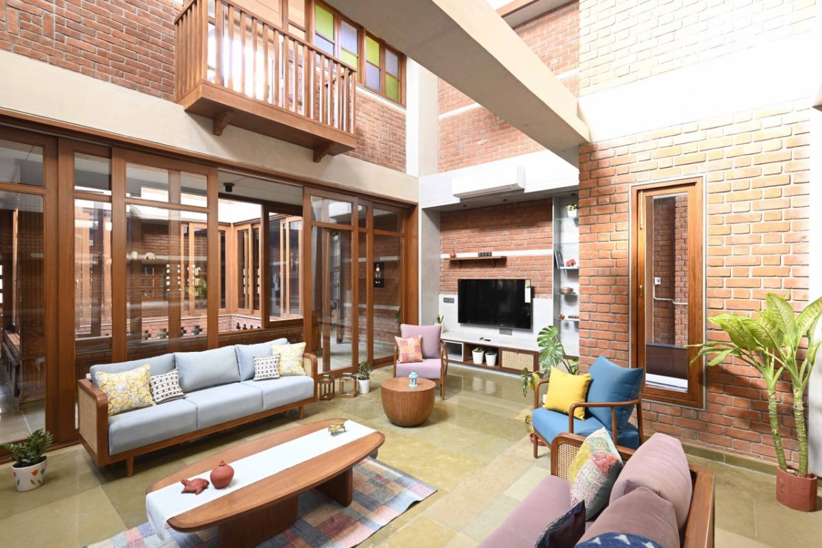 Indian Traditional House Design Reflects Culture Through Communal ...