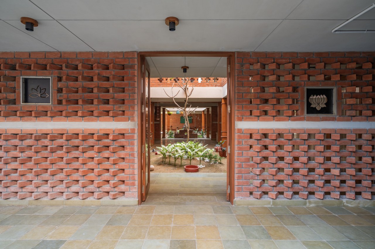 Indian Traditional House Design Reflects Culture Through Communal ...