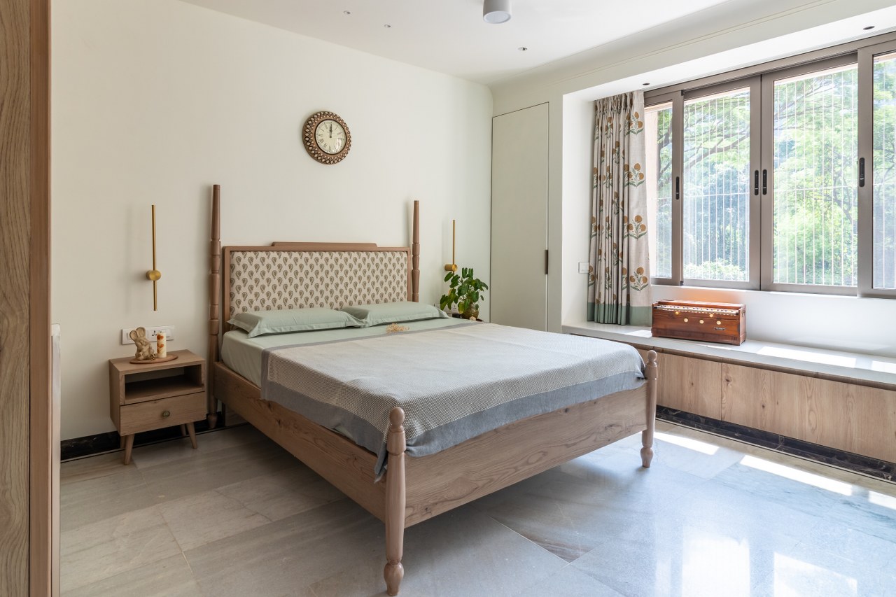 Indian Traditional Interior Designs Add Elegance with Antique Details ...