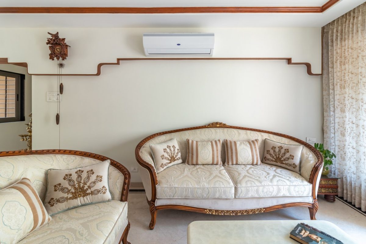Indian Traditional Interior Designs Add Elegance with Antique Details ...