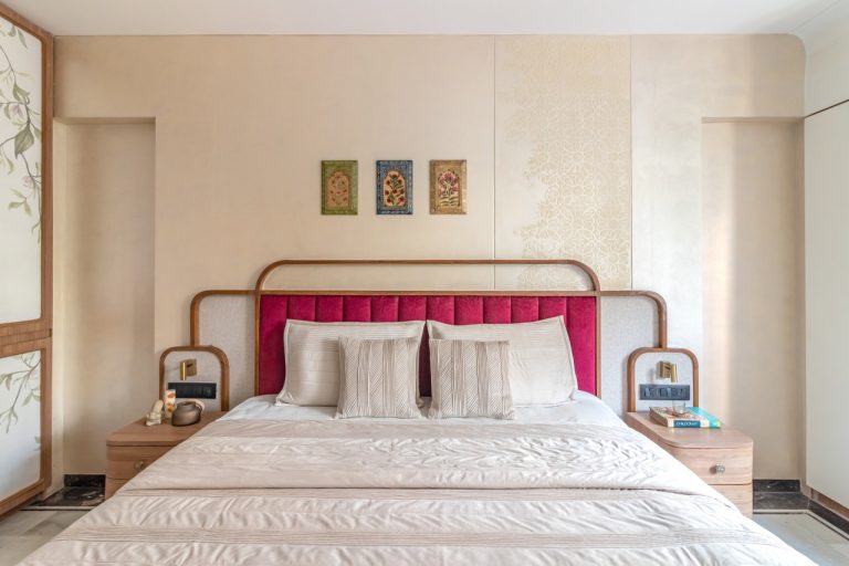 Indian Traditional Interior Designs Add Elegance with Antique Details ...