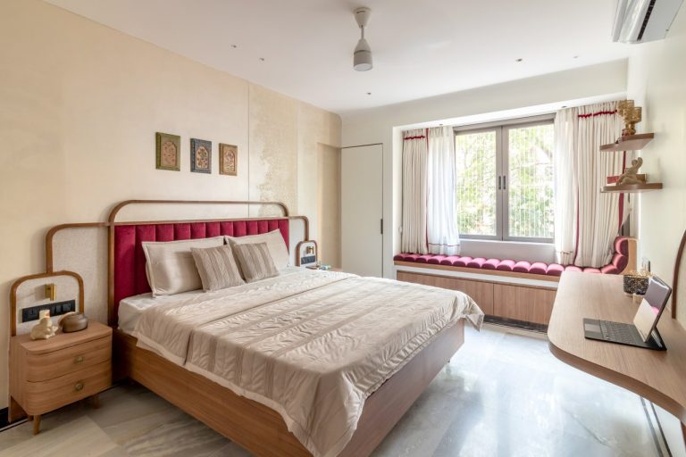 Indian Traditional Interior Designs Add Elegance with Antique Details ...