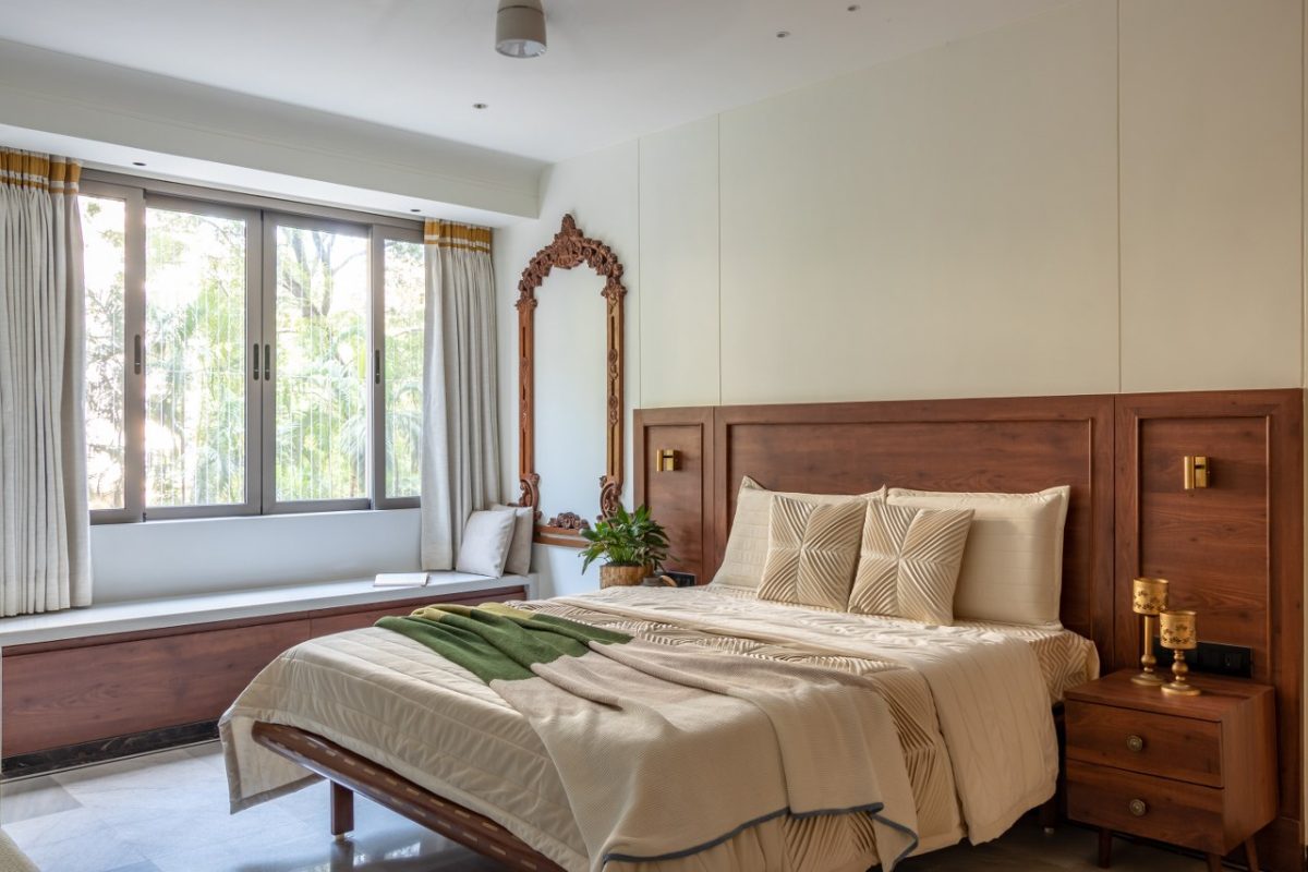 Indian Traditional Interior Designs Add Elegance with Antique Details ...