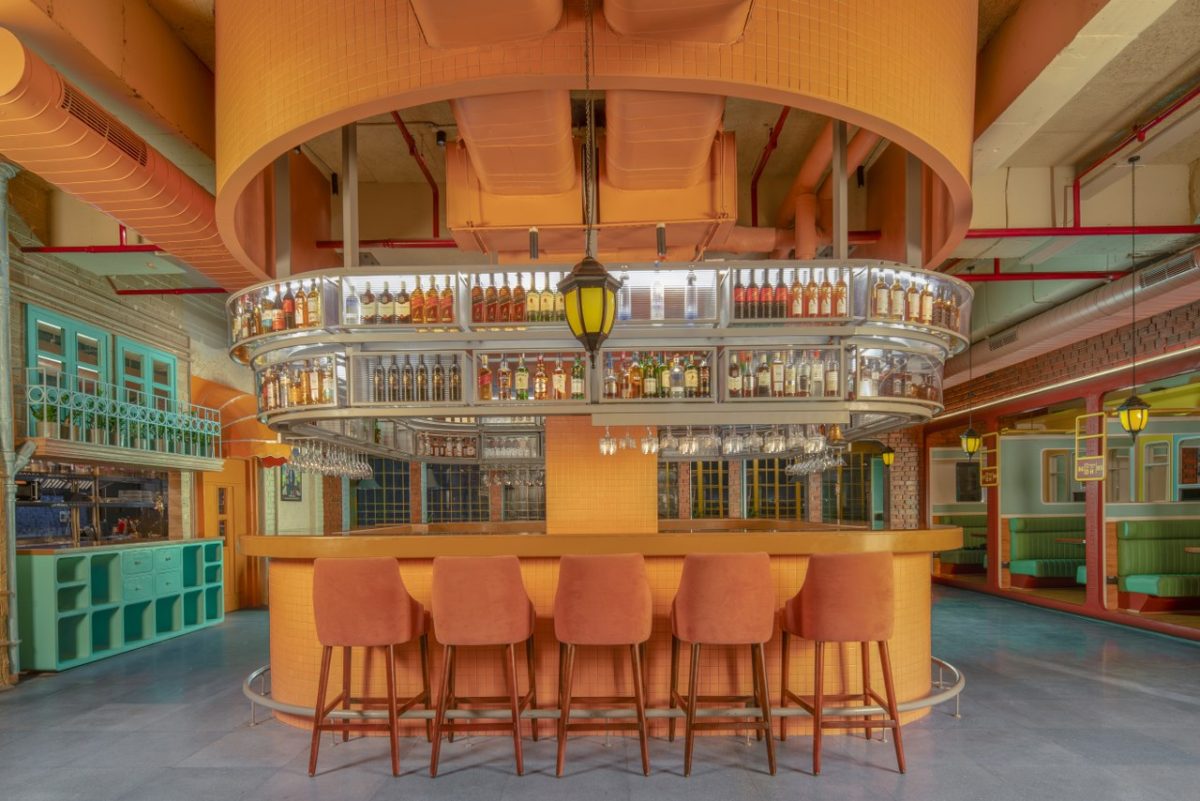 The Interior Design Of A Cafe Offers A 360-Degree Storytelling ...