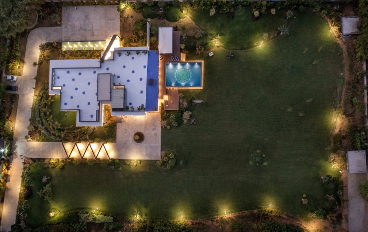 This Luxury House Design Blends Privacy And Communal Experiences | Eterna by Aayushi Patel