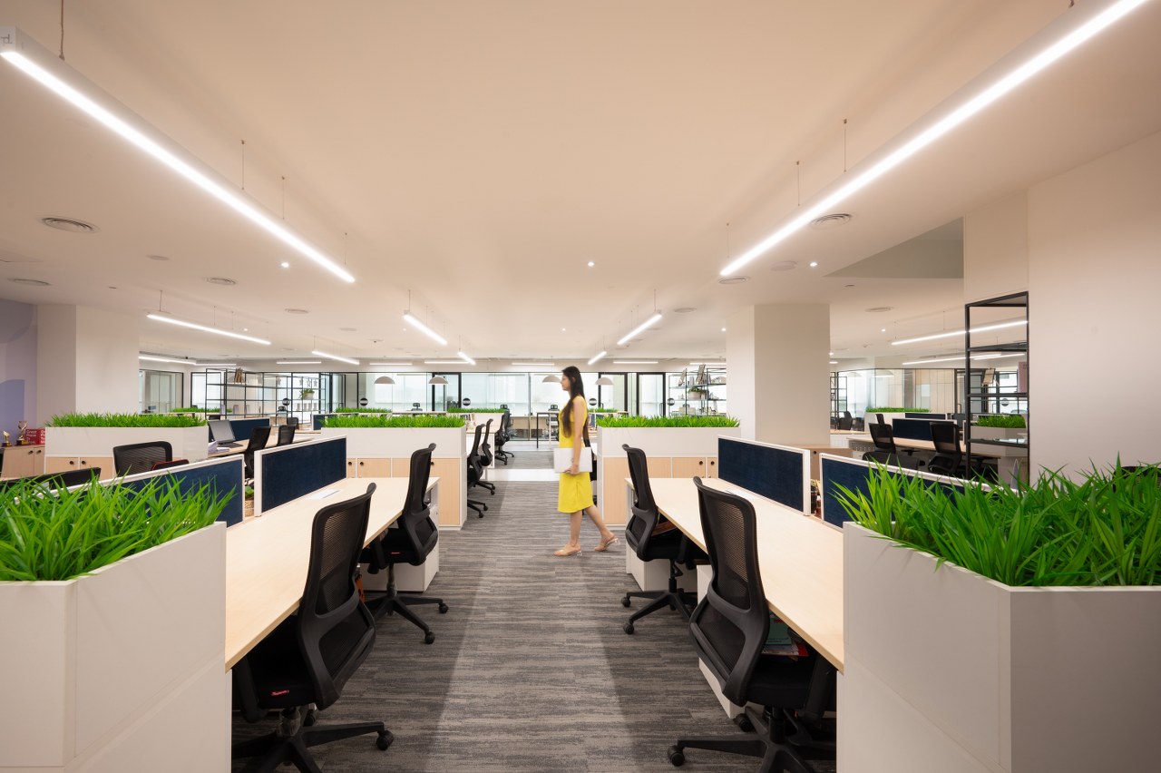 Luxury Office Design Meets Minimalist Sophistication At Tarz ...