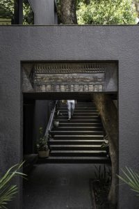 This Modern Architecture Home Redefines Comfort And Cultural ...