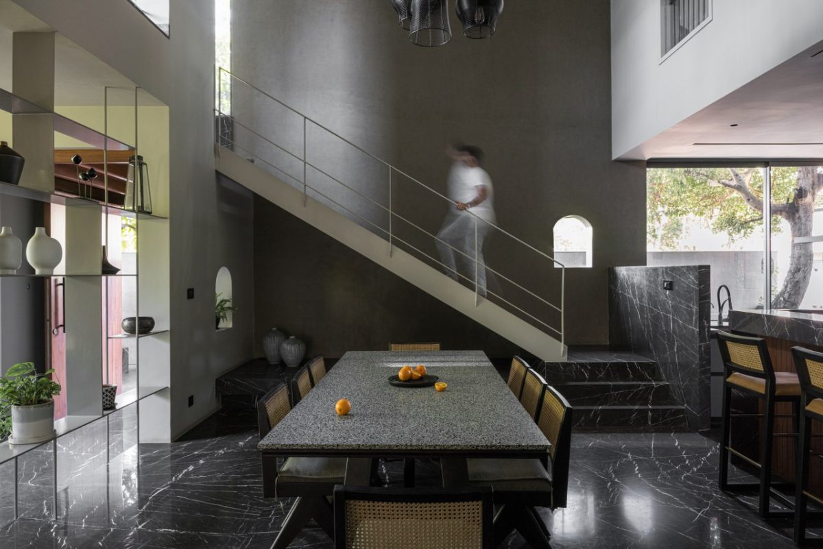 This Modern Architecture Home Redefines Comfort And Cultural ...