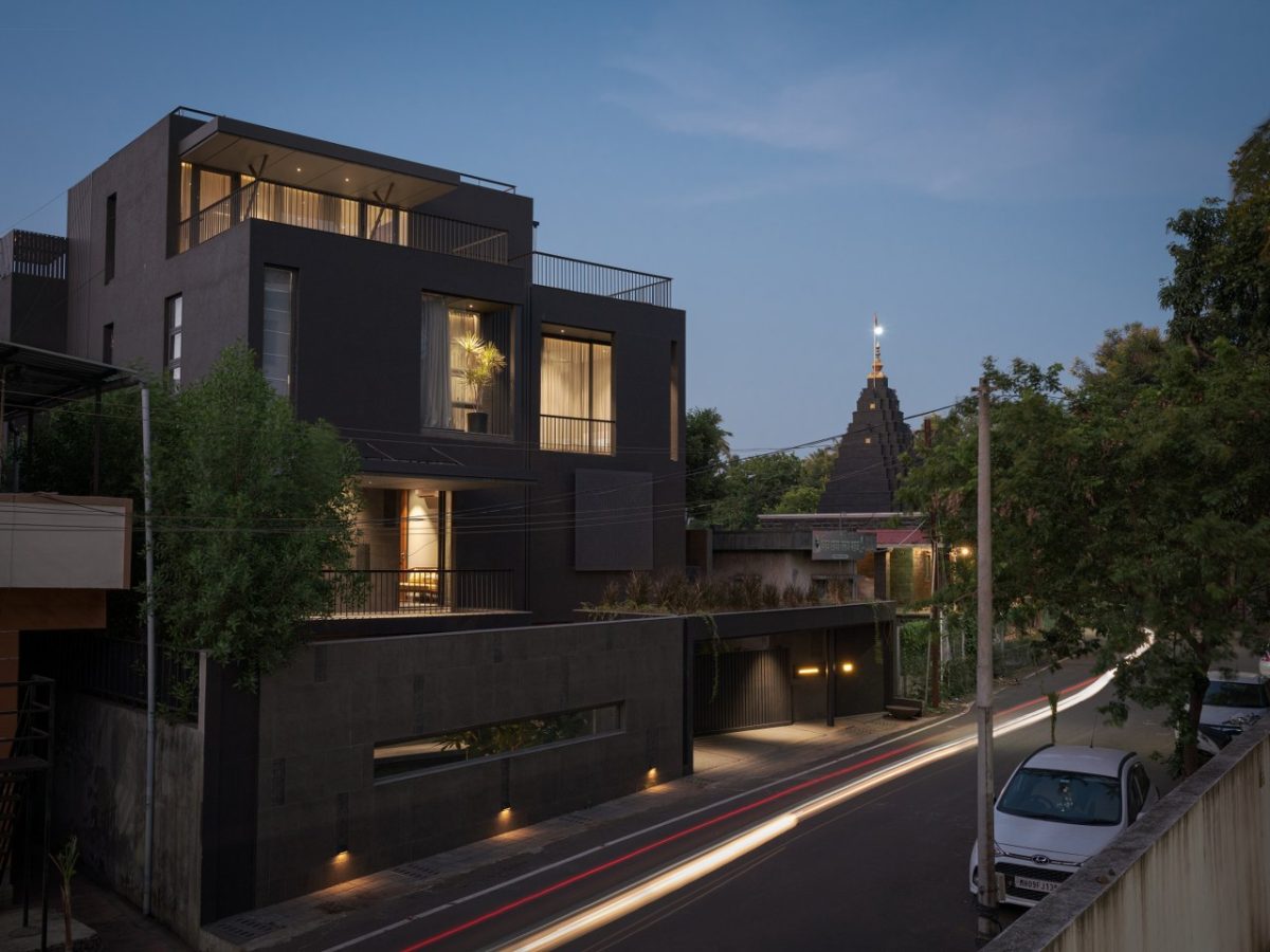 This Modern Architecture Home Redefines Comfort And Cultural ...