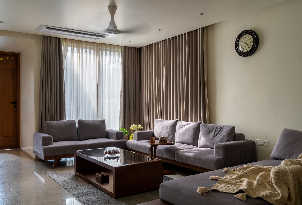 This Modern House Style With Minimalist Interiors Creates Calming ...