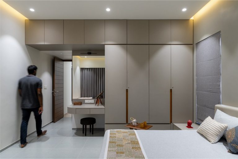 This Modern House Style With Minimalist Interiors Creates Calming ...