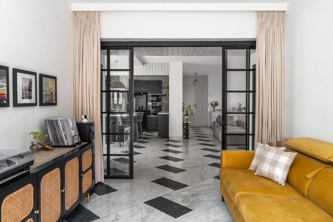 This Transitional Style Interior Design Transforms Open-plan Space Into ...