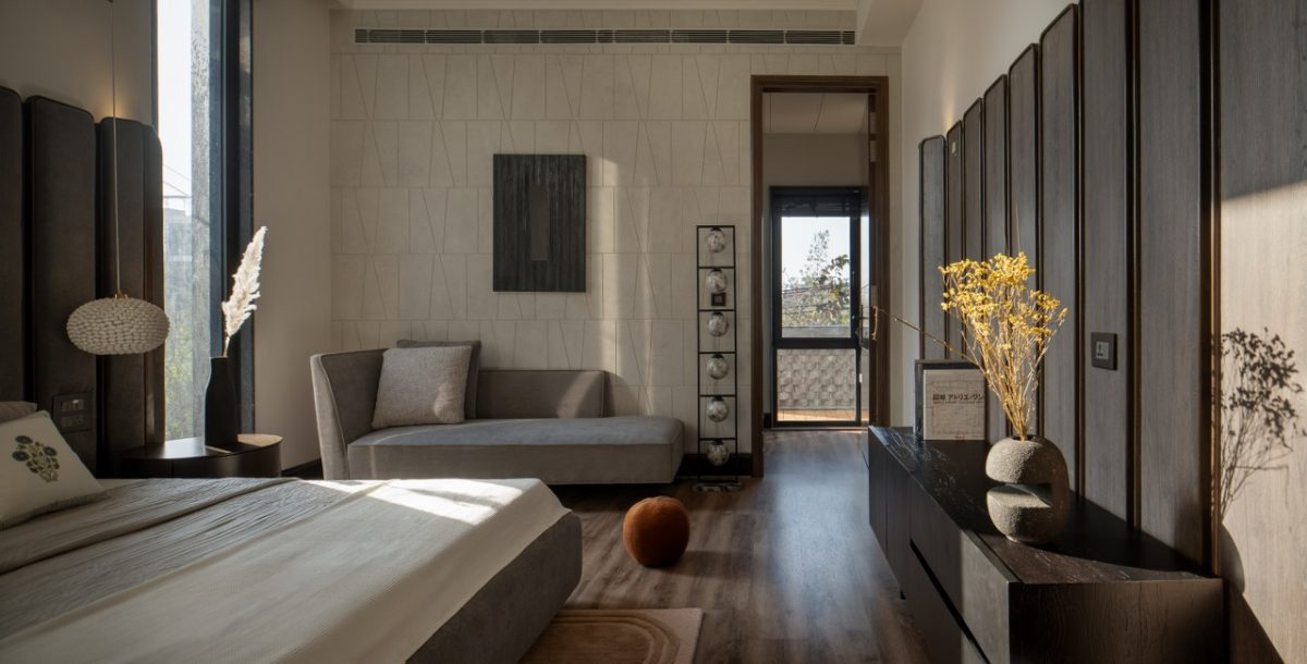 This Urban Residence Stands Strong Amidst The Industrial Chaos | Sian ...