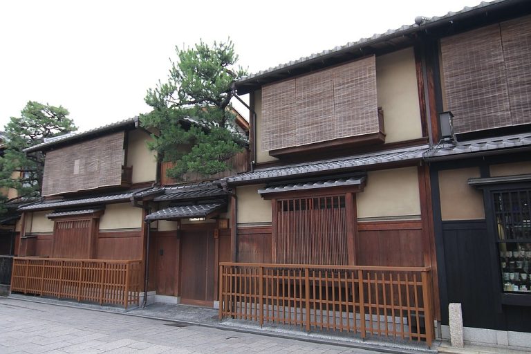 The Influence Of Japanese Houses On Indian Architecture