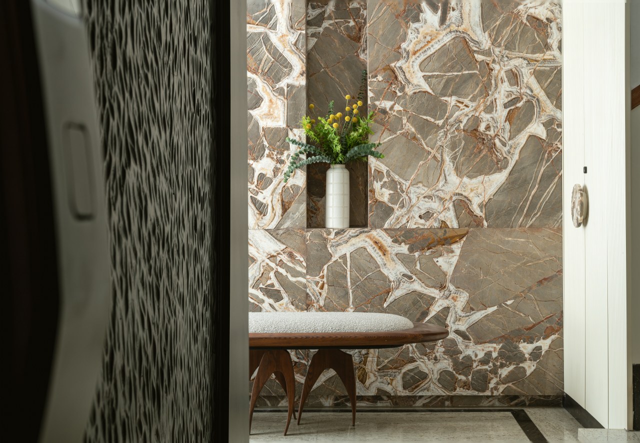 This Home Reveals The Versatility of Marble In A Classical Interior ...