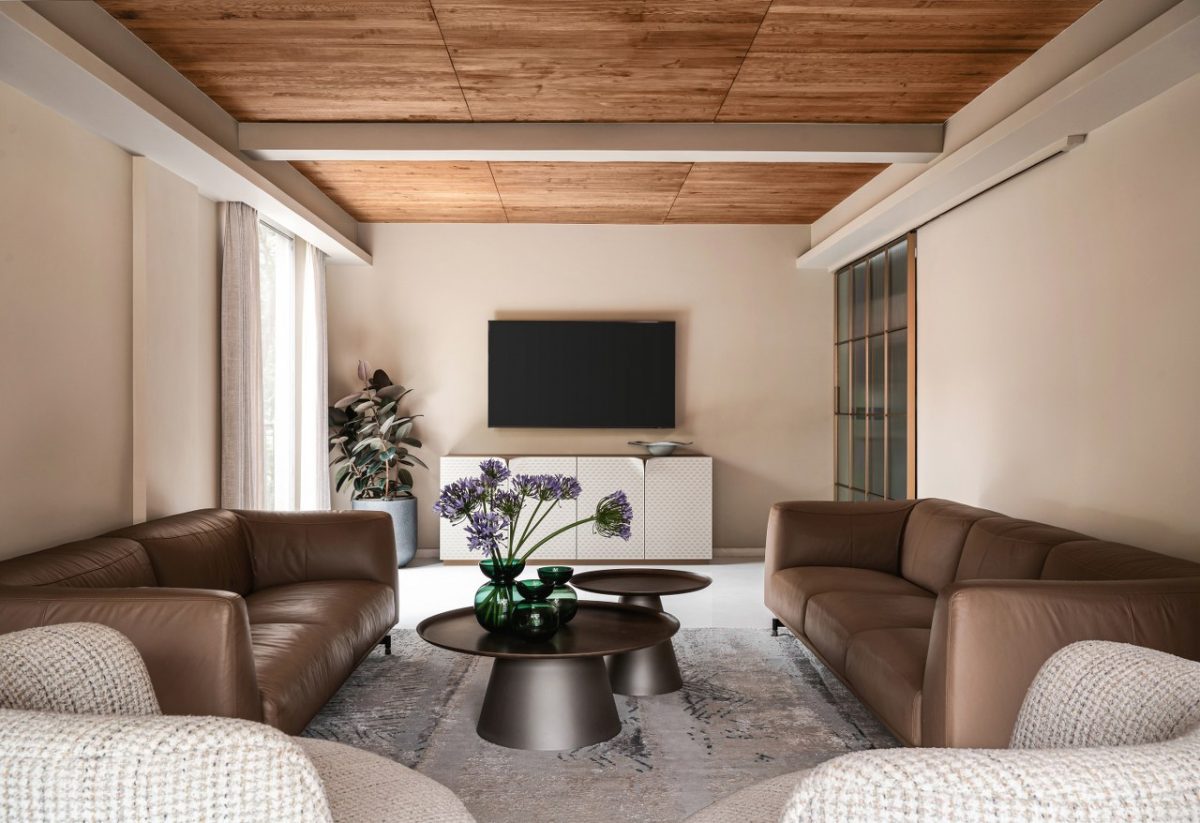 This Home Reveals The Versatility of Marble In A Classical Interior ...