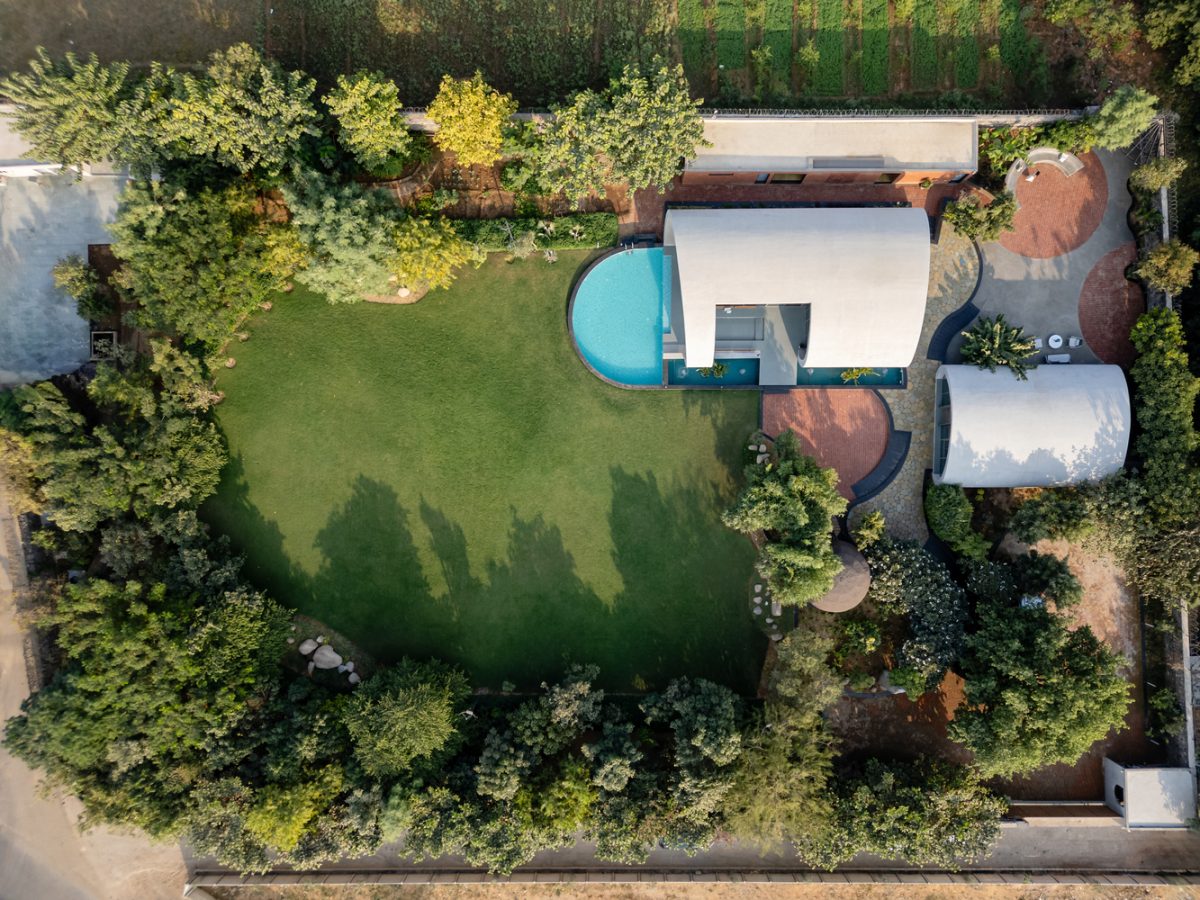 This Concrete House Design Challenges Conventional Boundaries ...