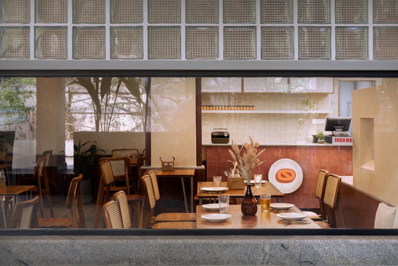 A Connaught Eatery Reimagined with Glass Brick Design and Natural Light ...