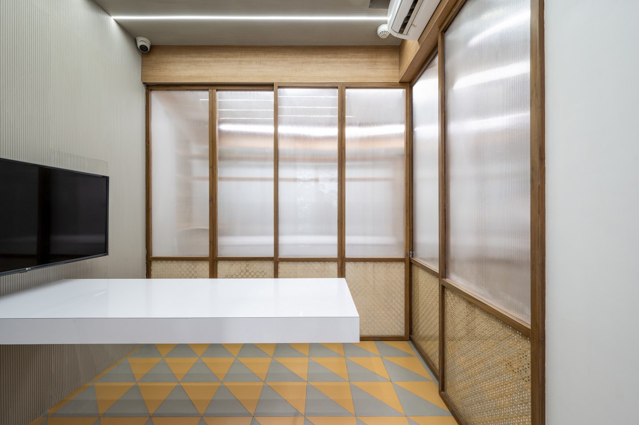 Glass Wall Partition: 50 Designs For Your Office Space