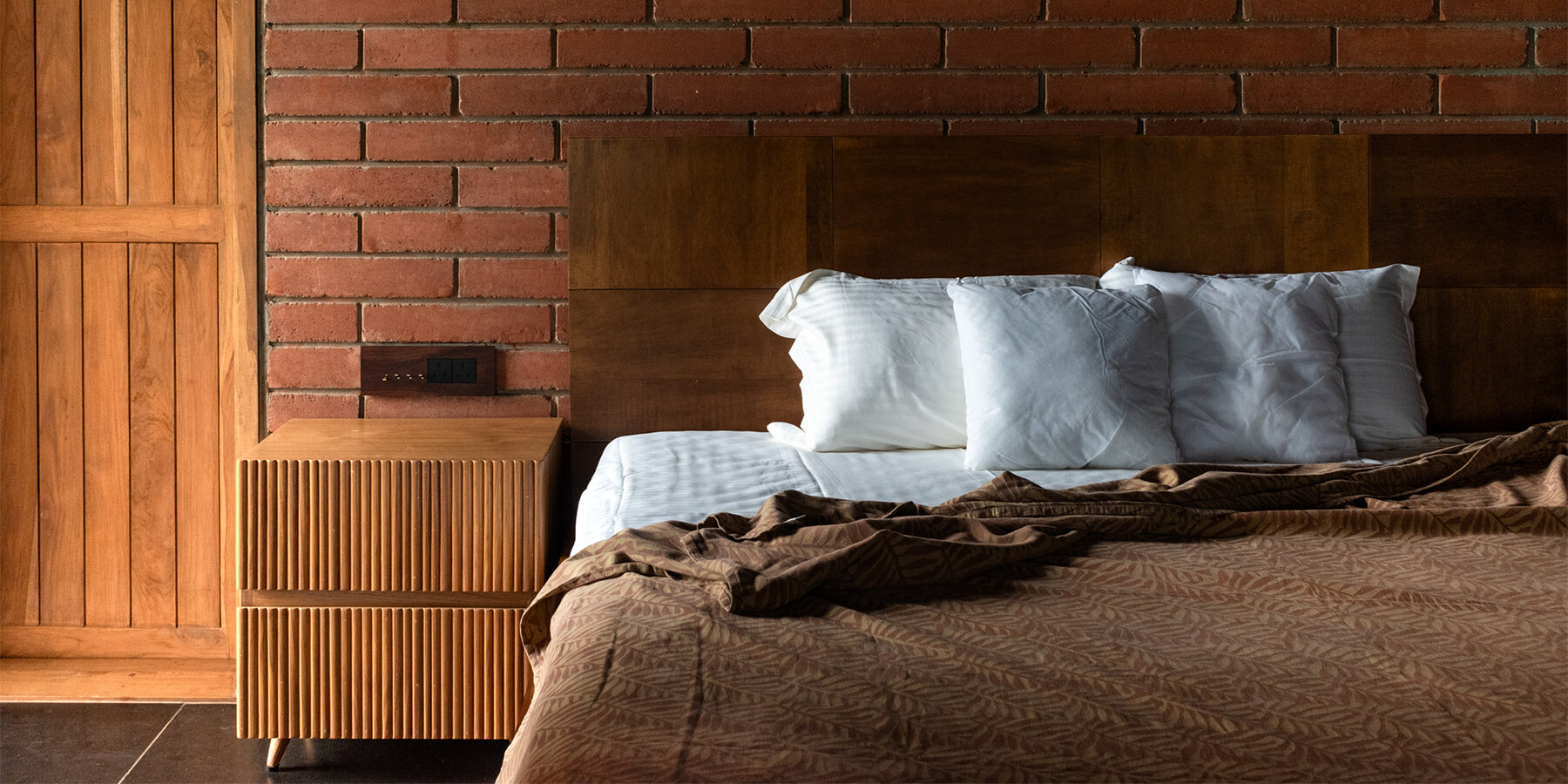 Jali Wall Becomes The Focus Element In This Farmhouse | Put Your Hands ...