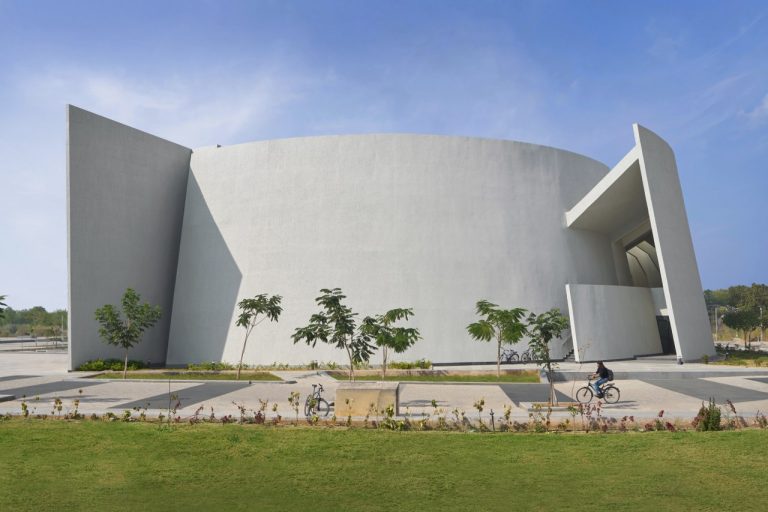 The Lecture Hall Complex Is A Striking Architectural Statement | CCBA ...