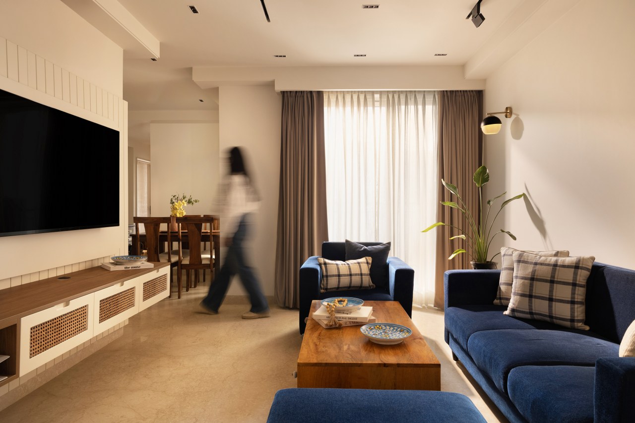 This Minimalist House Interior Design Comes Alive With Soothing Tones ...