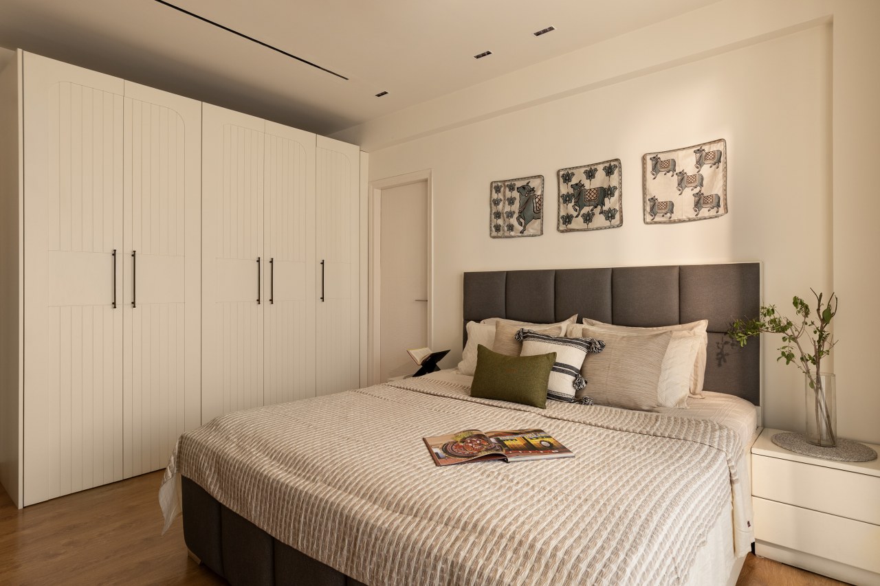 This Minimalist House Interior Design Comes Alive With Soothing Tones and Bold Accents | RSAA Studio