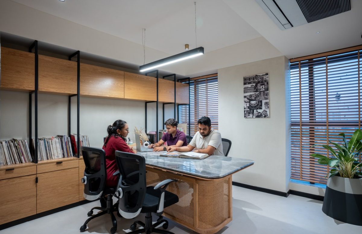 This Modern Interior Office Design Adapts to User Needs with Fluidity ...