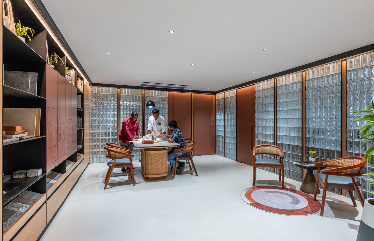 This Modern Interior Office Design Adapts to User Needs with Fluidity ...