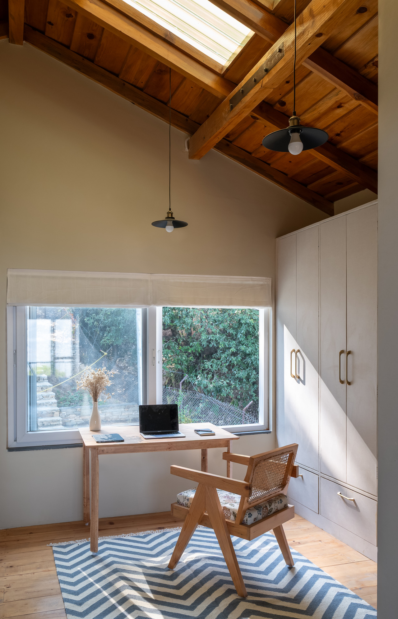 This Mountain House Design Is A Reflection Of Inhabitants' Lifestyle ...