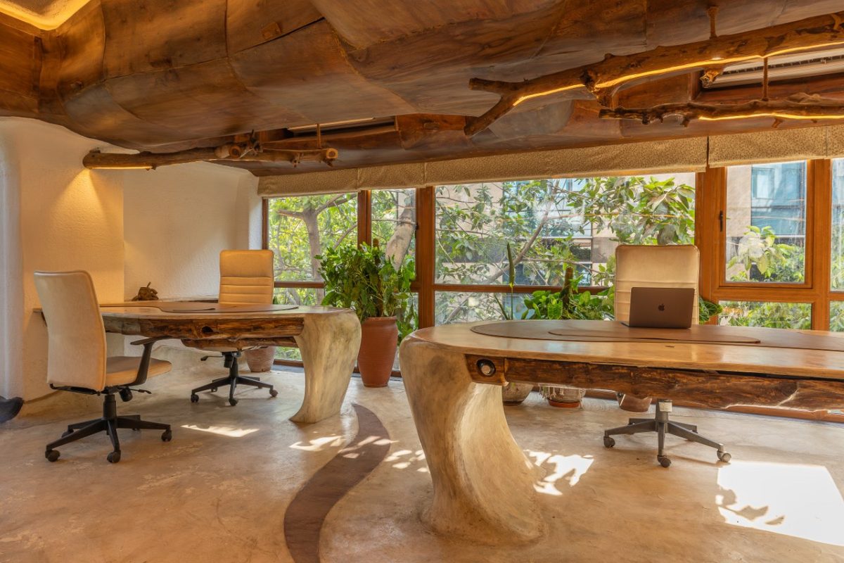 This Sustainable Workplace Encourages The Seamless Flow of Ideas and ...