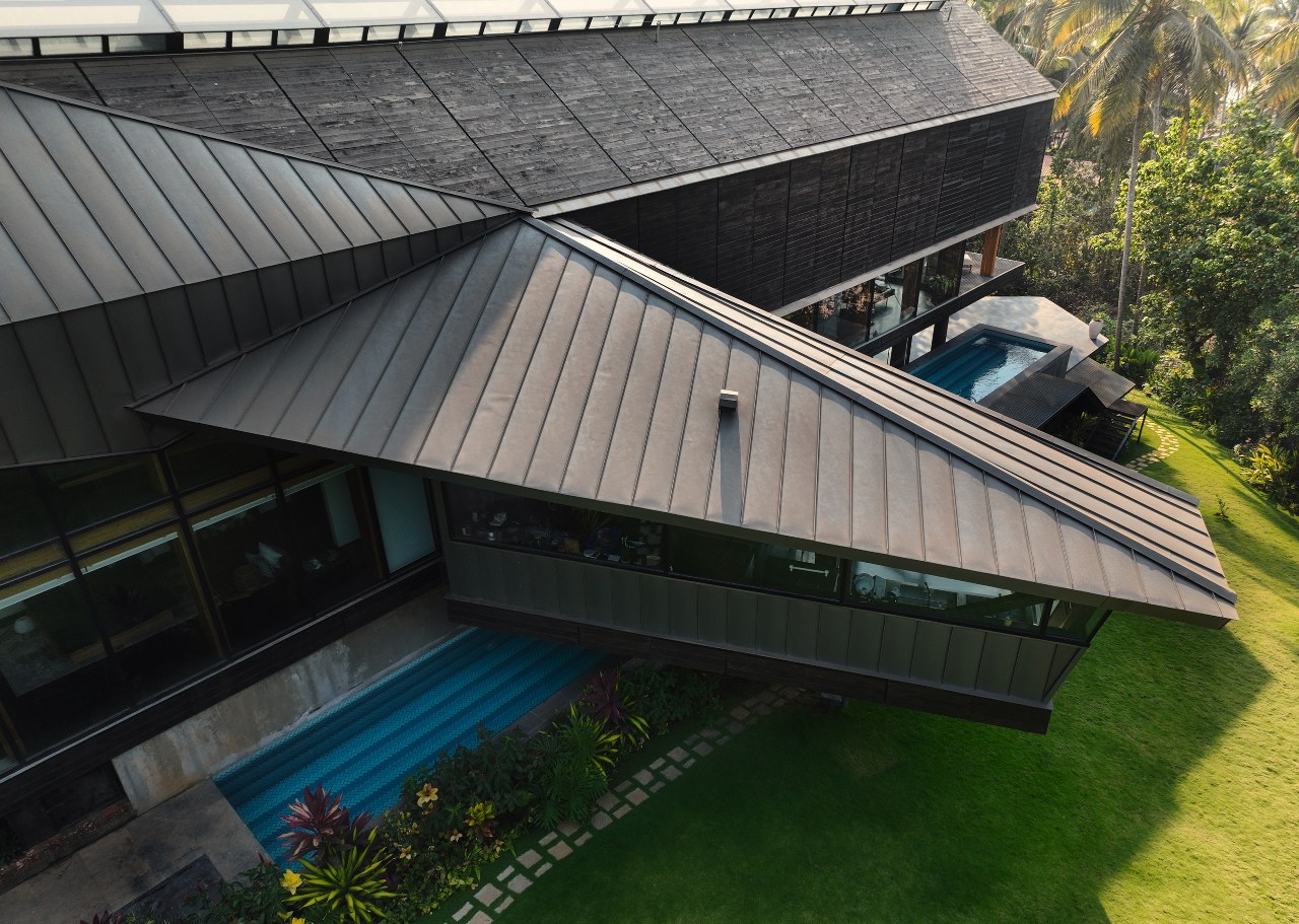 This Timber House Redefines Strength And Sustainability in Construction ...