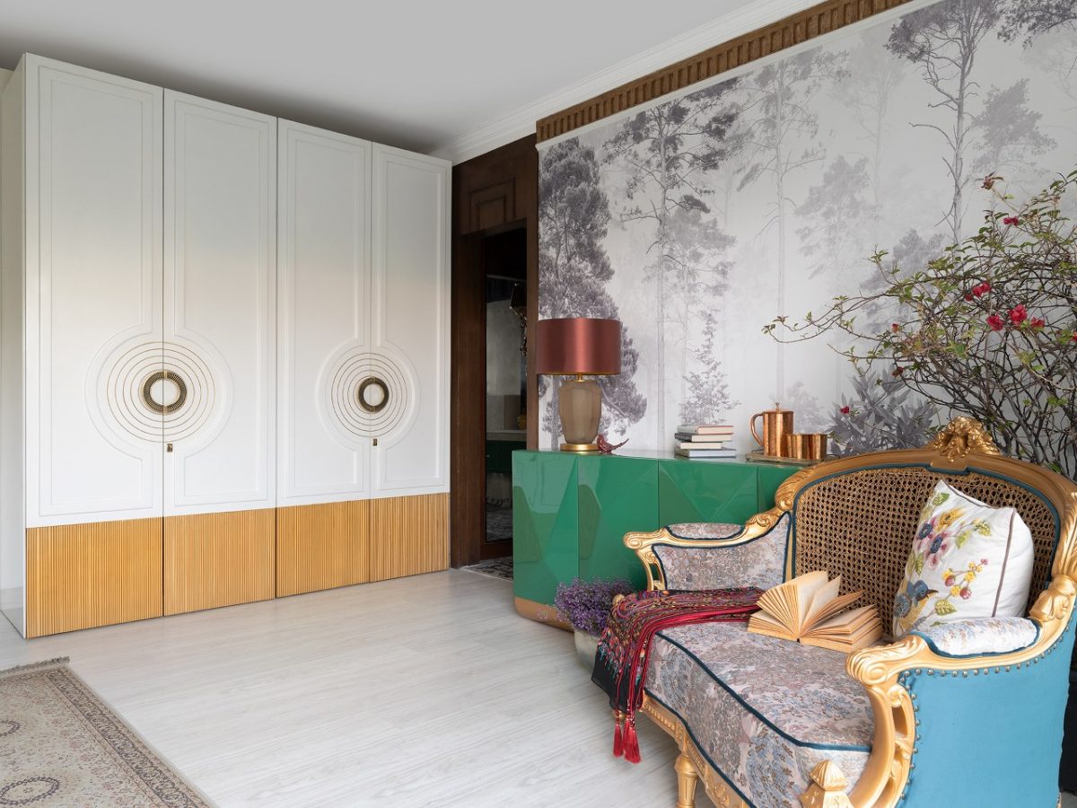 This Victorian Style House Becomes An Artistic Expression Of Its ...