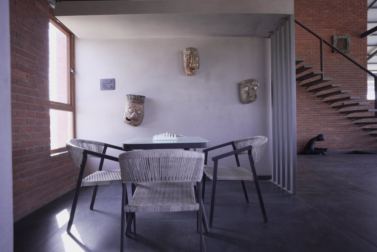 This Villa Farmhouse Captures Rustic Charm With Natural Light And Views ...
