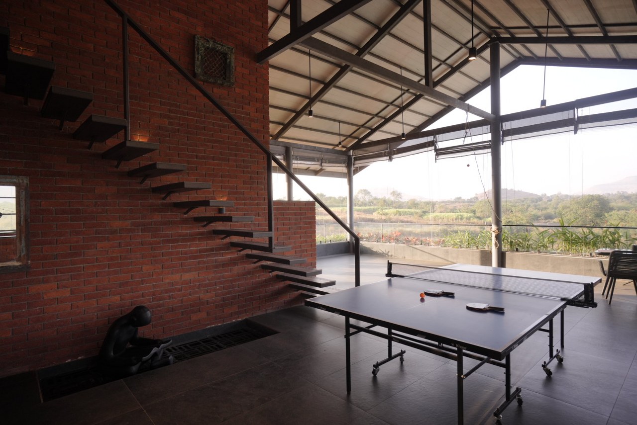 This Villa Farmhouse Captures Rustic Charm With Natural Light And Views ...