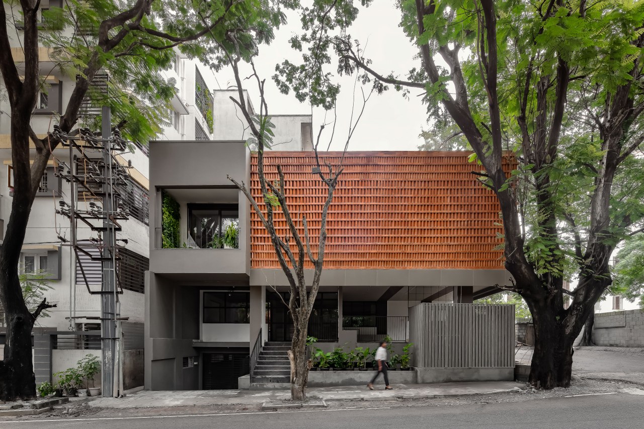 This Biophilic Office Design Is Sculpted in Daylight | AD Studio9