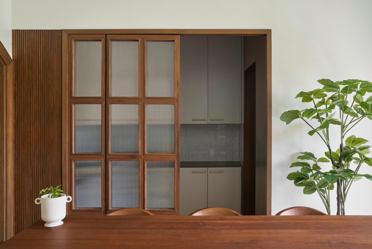 A Bungalow House Interior Design Inspired By Craft And Calm | The PLOT ...