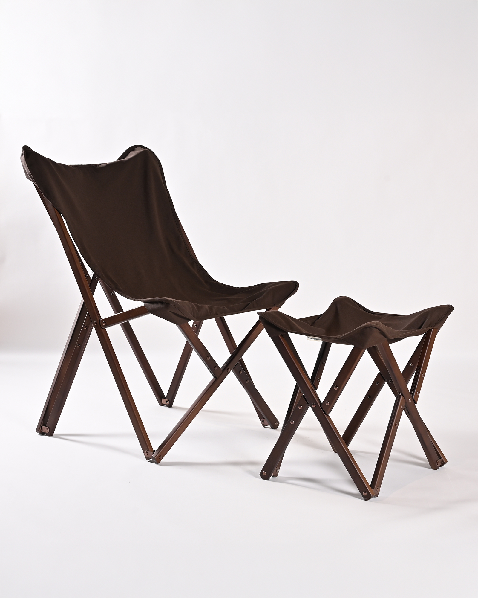 20 Relaxing Chairs For Living Room