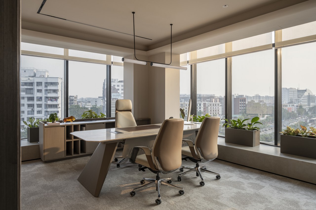 This Collaborative Space Embodies Contemporary Design | Swati Design Studio