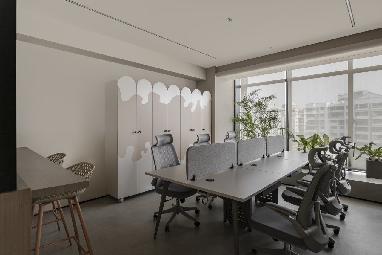 This Collaborative Space Embodies Contemporary Design | Swati Design Studio
